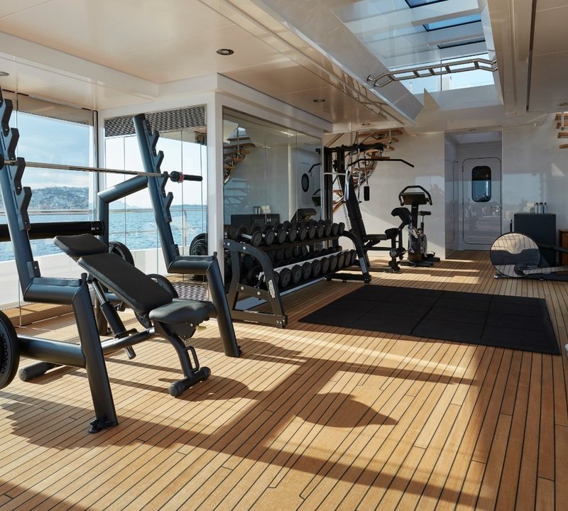 Outstanding 62m Feadship Motor Yacht POSITIVE CARRY underway — Yacht ...